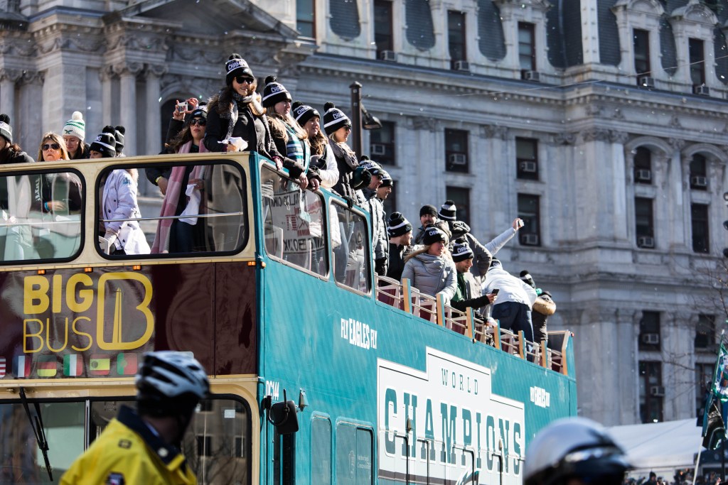 Eagles parade: 52 photos from Philly's Super Bowl celebration - On top ...