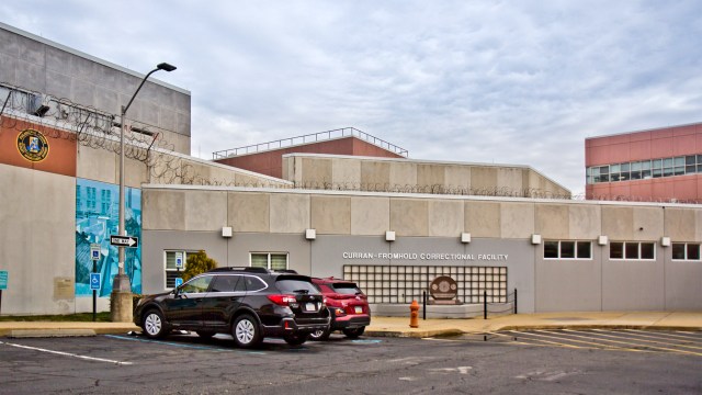 ACLU sues Philly jails: Fix coronavirus conditions or release elderly ...