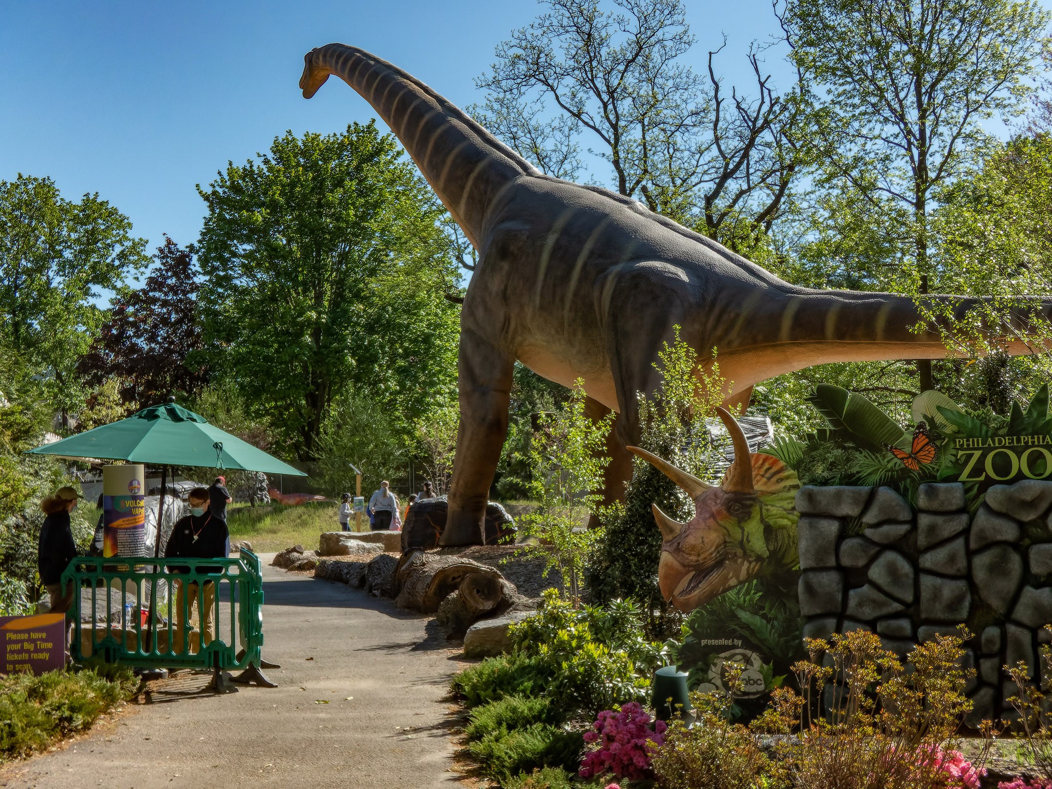 Dinosaurs At The Zoo
