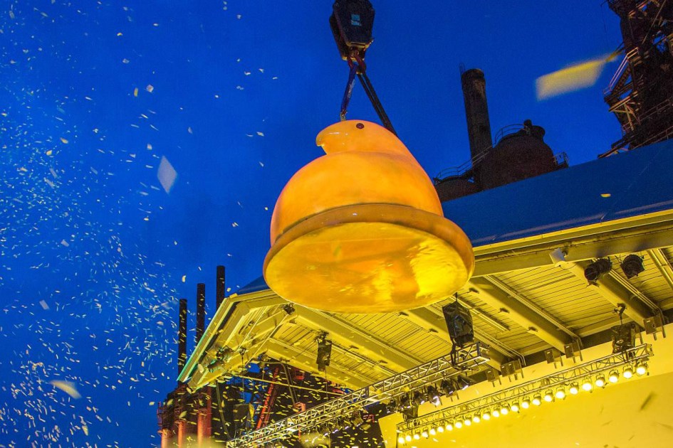 Pa.’s weirdest New Year’s Eve drops, from a real bologna to giant Peeps ...