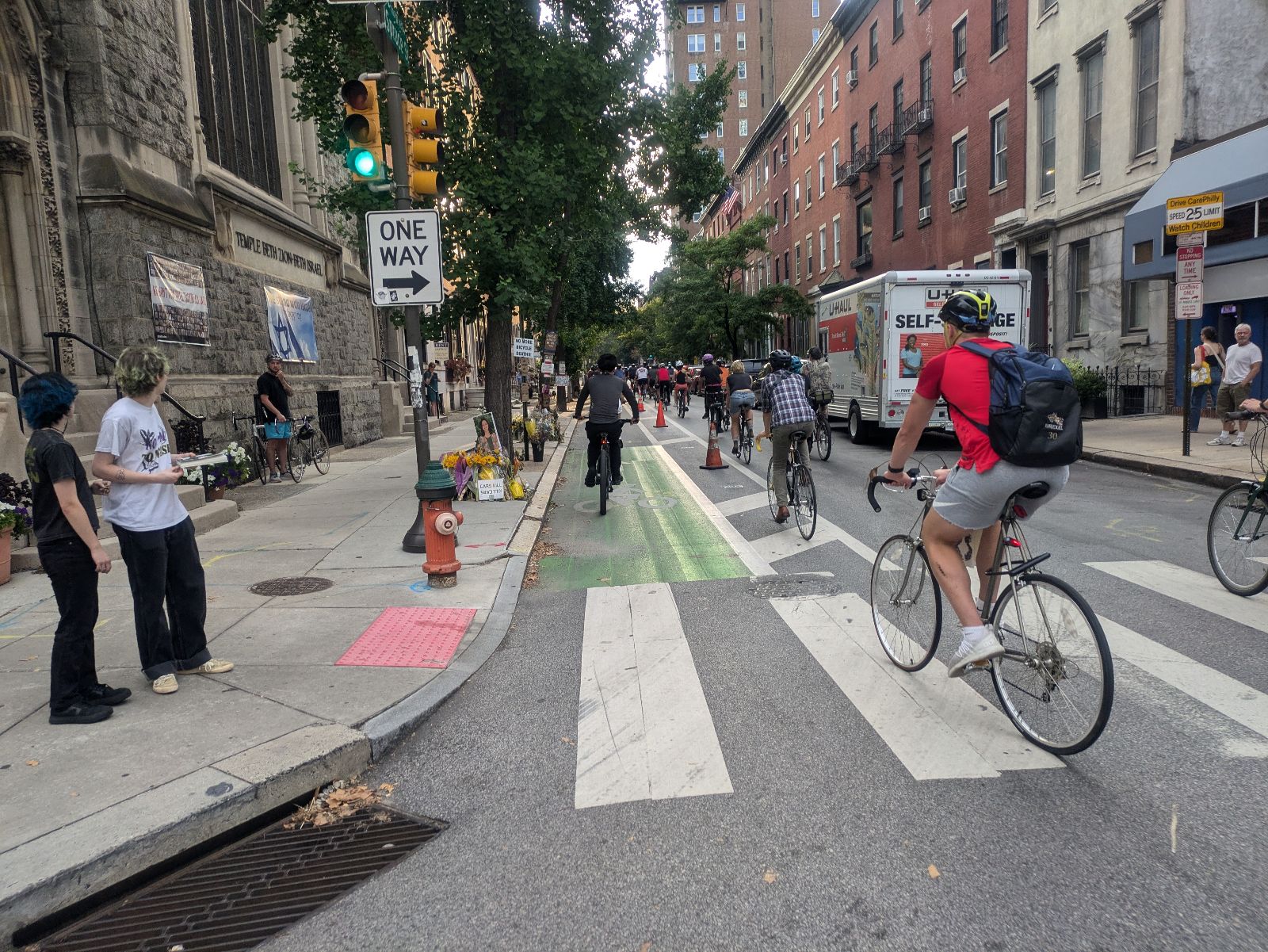 Philly to begin bike lane safety meetings for Spruce and Pine Street ...