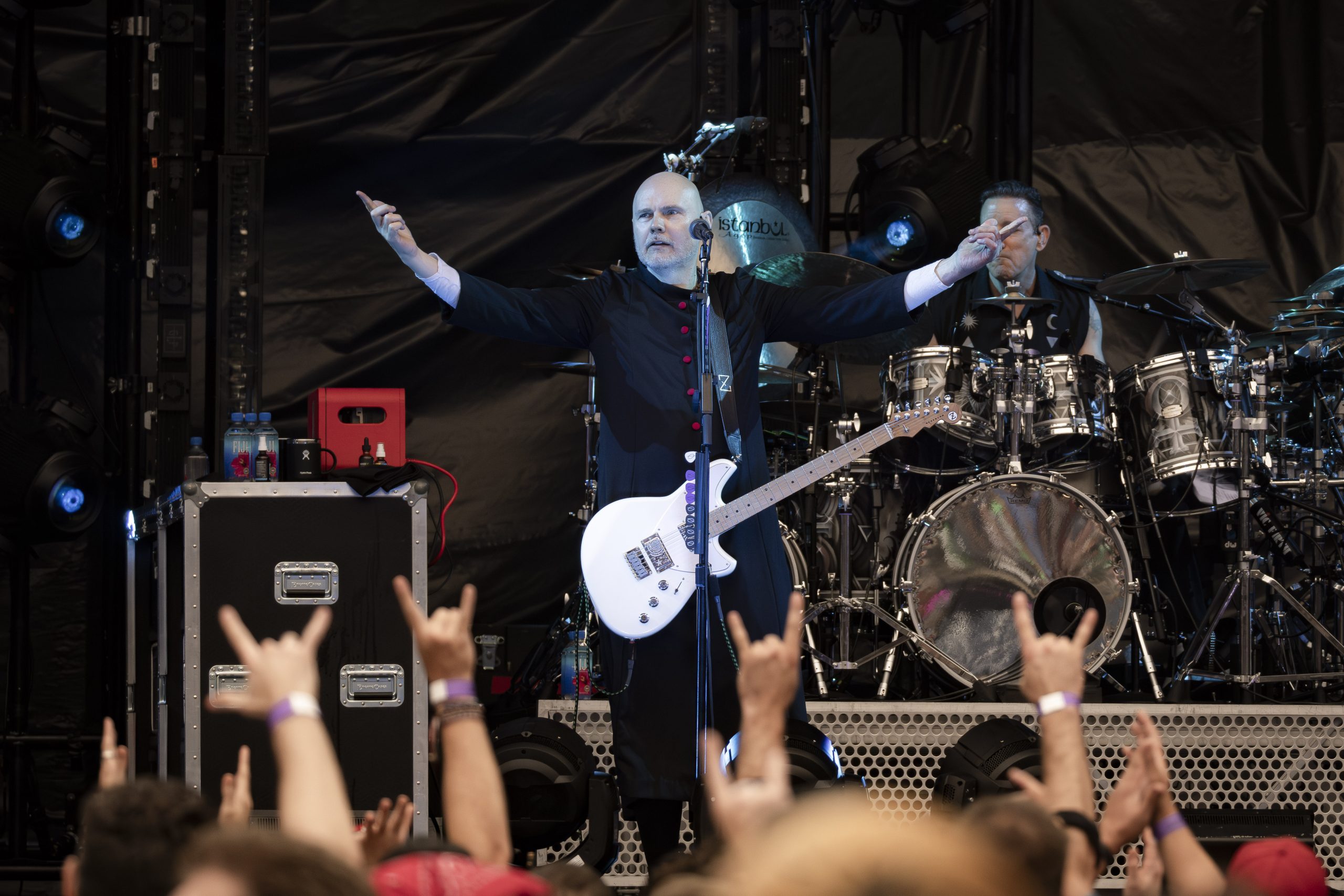 Smashing Pumpkins frontman brings wrestling show to Philadelphia